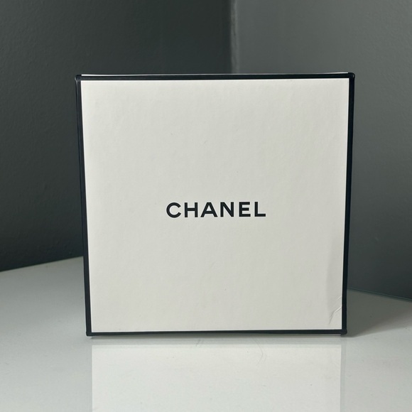 CHANEL | Accessories | Chanel White Black Gift Box With Original Cc ...